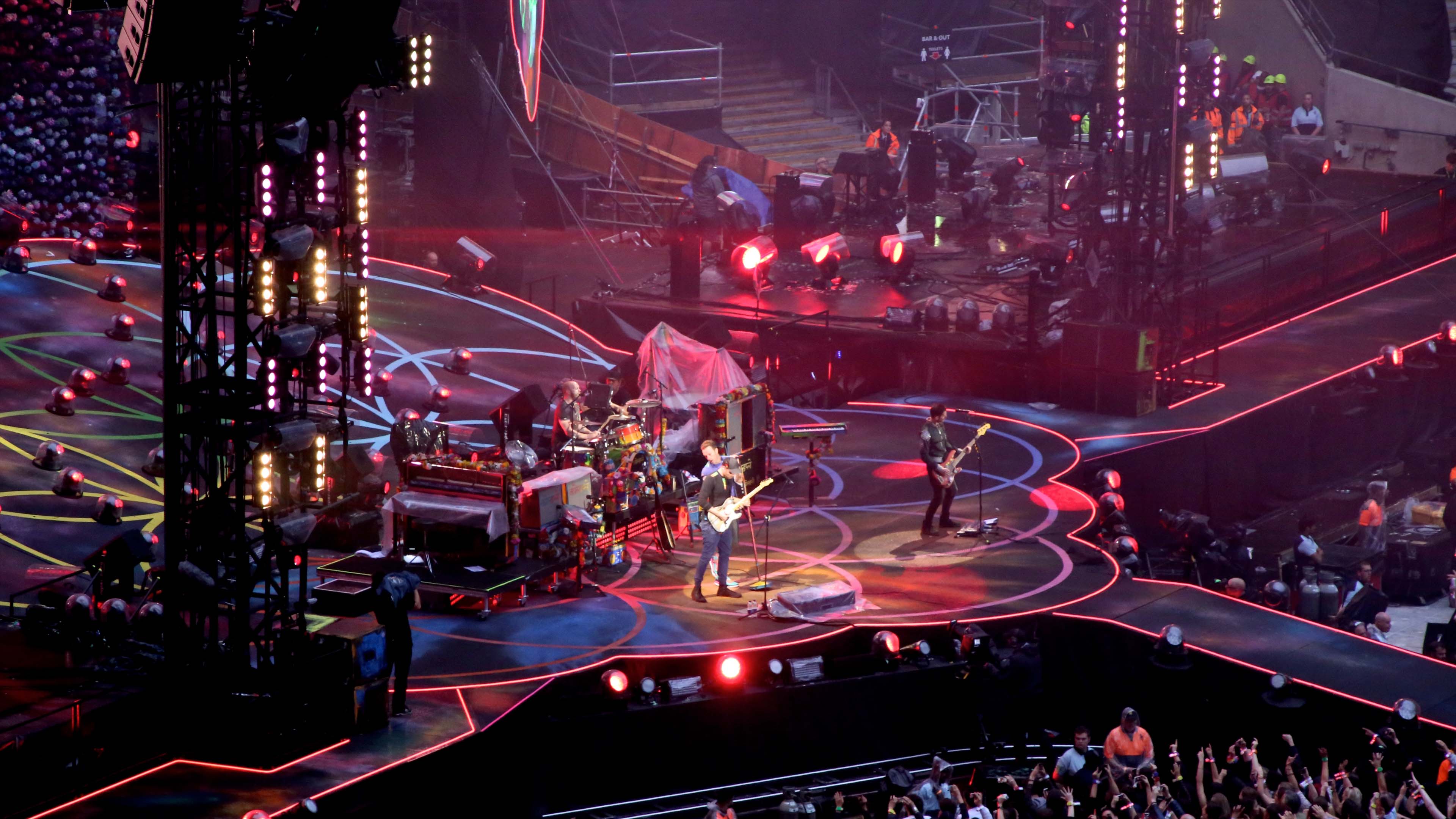 AC-ET fornisce soluzioni LED ProLights per Coldplay Tour | Prolight...