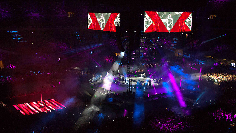 Halupix e Arenacob4 per La Finale tra J Ax e Fedez | Prolights