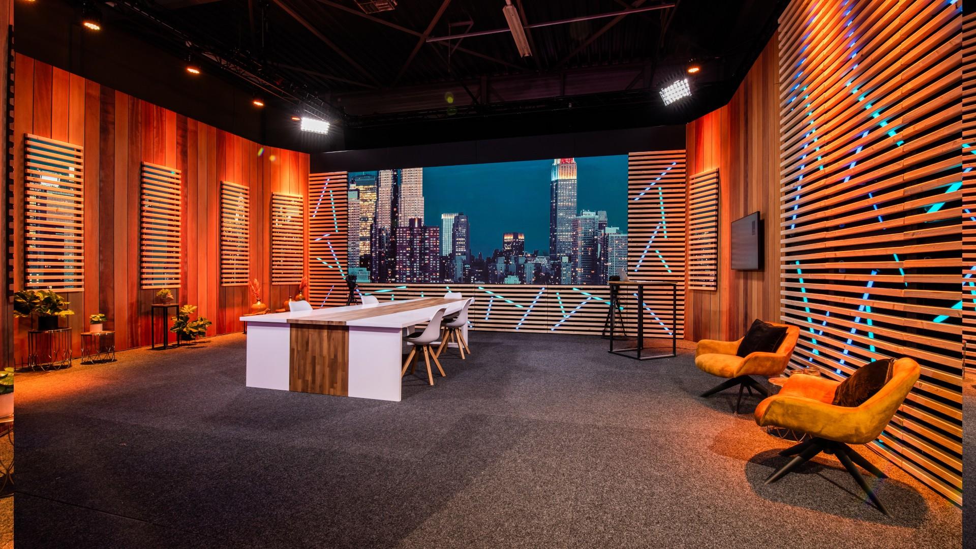 Unlimited Studios sceglie PROLIGHTS EclPanel TWCJr | Prolights