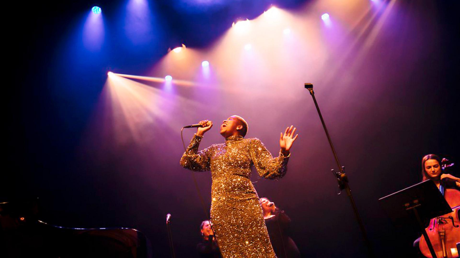 PROLIGHTS VersaPar illumina lo Street Theatre | Prolights