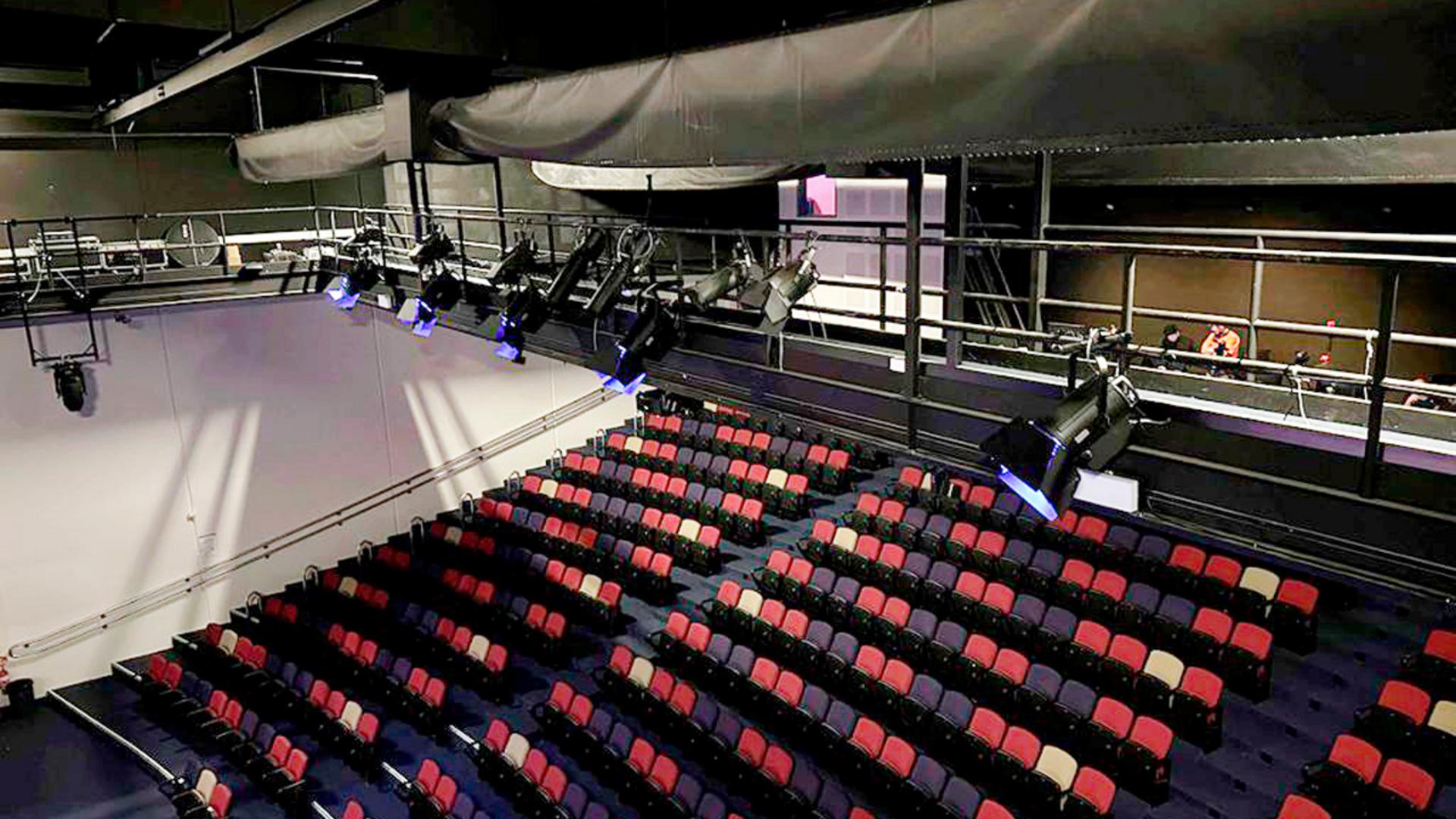 L'Auditorium del Cannon Hill Anglican College risplende con i Fresn...