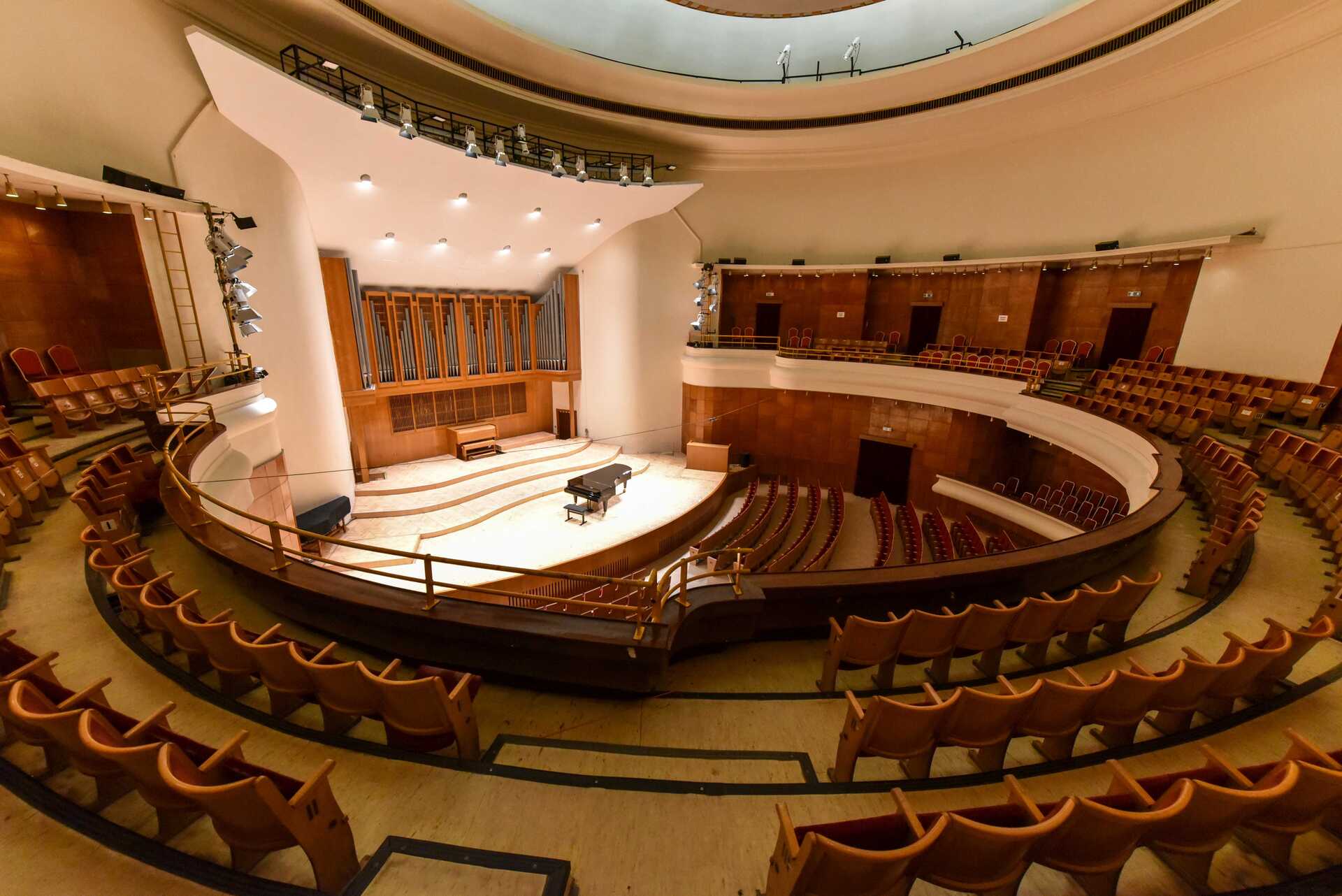 La Filarmonica Statale di Košice completa l'upgrade con PROLIGHTS ...