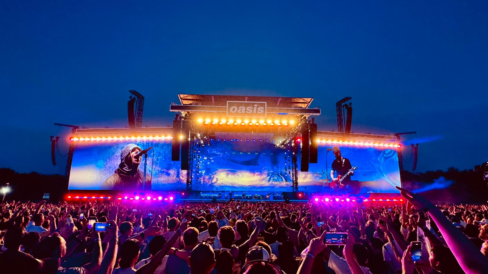 Il blinder modulare più luminoso per il grande ritorno degli Oasis...